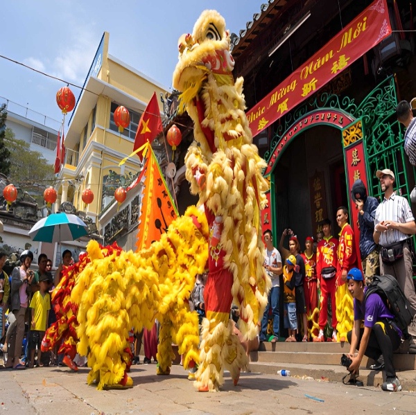 Tet Festival in Vietnam (2026): New Year Travel - Dimaak